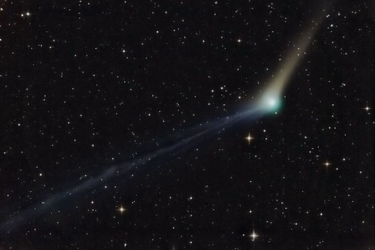 The Comet With Two Tails - Catalina - Sky & Telescope
