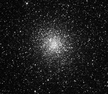 Globular cluster M22 in Sagittarius - Sky & Telescope
