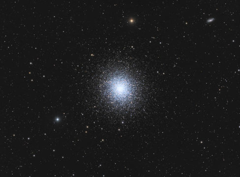 M13 Hercules globular cluster - Sky & Telescope - Sky & Telescope