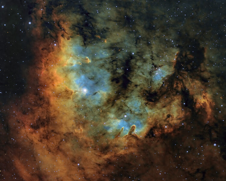 Cederblad 214 Nebula with narrow band filters processed in the SHO ...