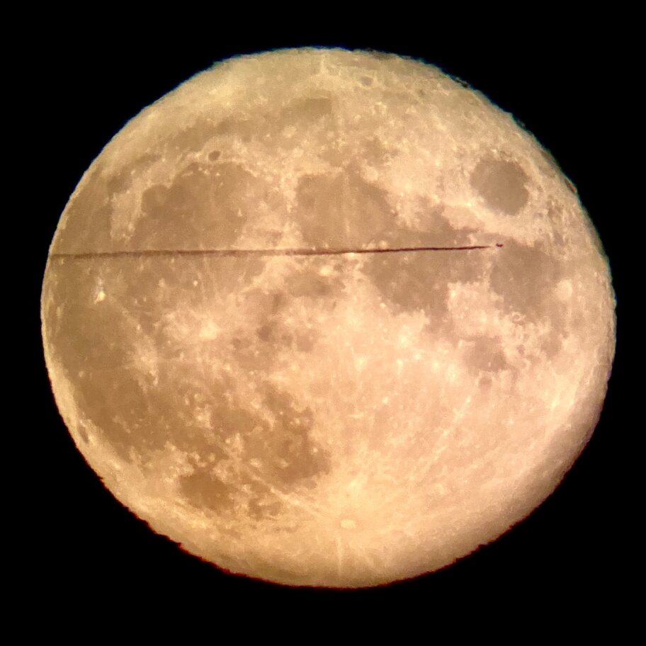 Blue moon flight - Sky & Telescope - Sky & Telescope