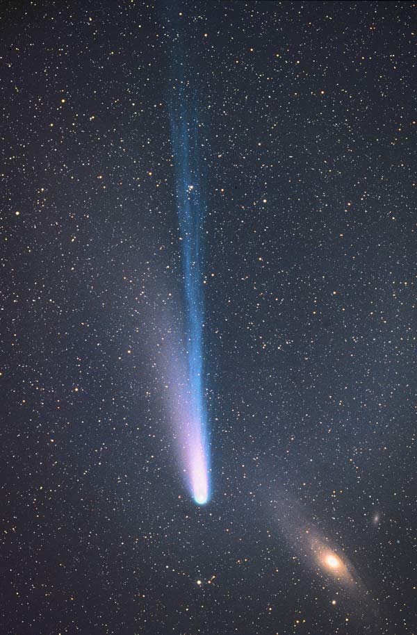 A Pretty Pair of Fuzzies - Sky & Telescope