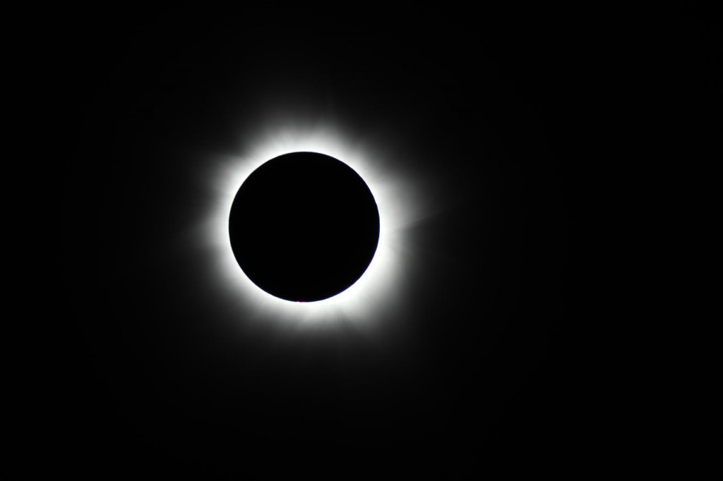Solar Corona | Vinny Coulehan - Sky & Telescope - Sky & Telescope