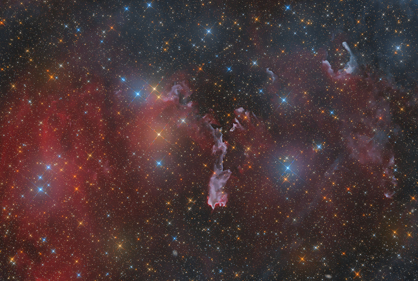LBN438 - The Lizard Pillar - Sky & Telescope - Sky & Telescope