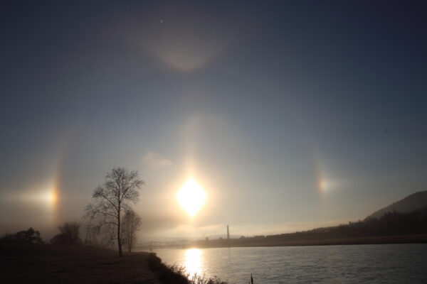 Sun Dogs - Sky & Telescope - Sky & Telescope
