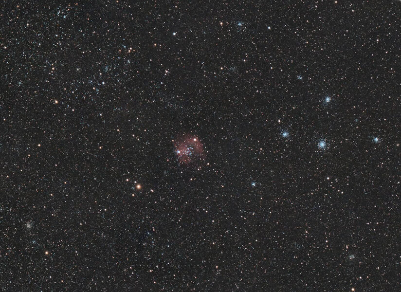 CLUSTERS IN THE DORADO CONSTELLATION - Sky & Telescope - Sky & Telescope