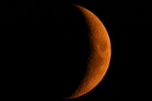 Waxing Red Crescent Moon | Richard Born - Sky & Telescope - Sky & Telescope